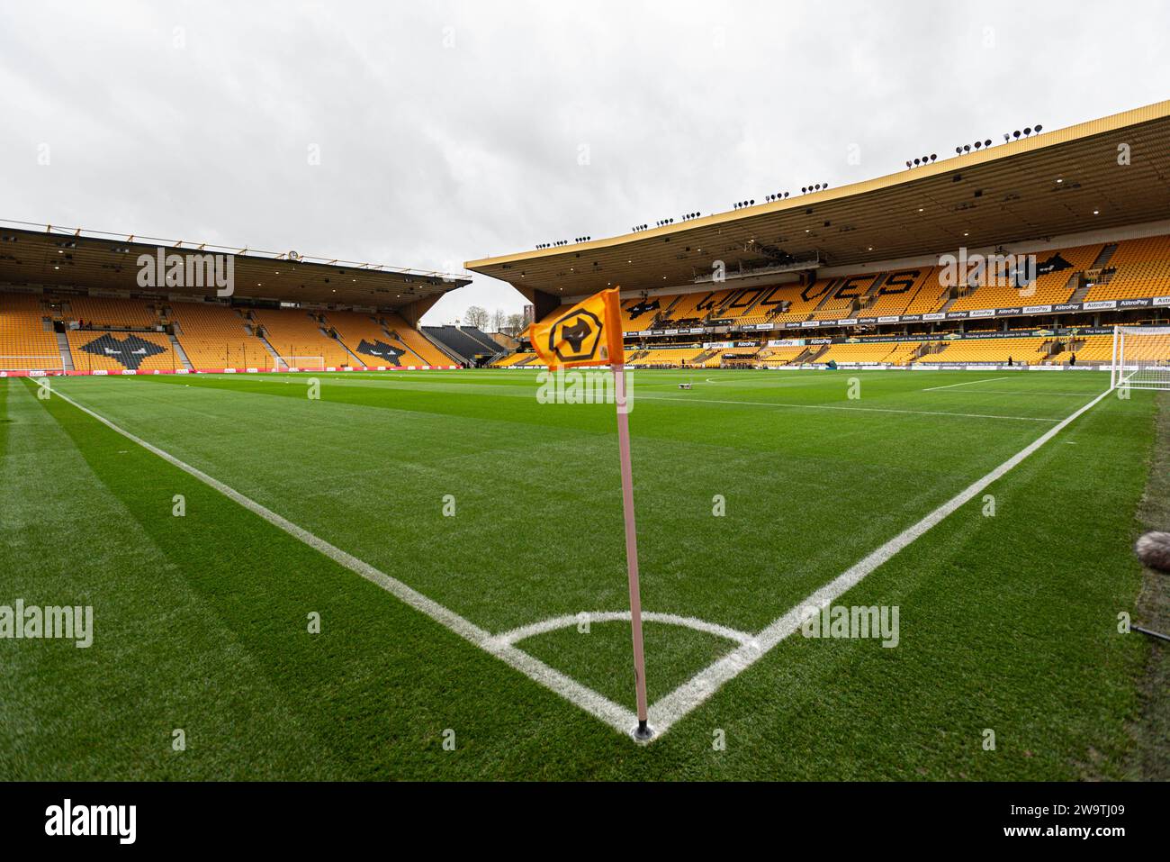 30th December 2023; Molineux Stadium, Wolverhampton, West Midlands ...