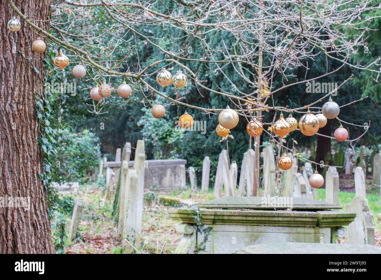 Decorations southampton old cemetery hi-res stock photography and ...