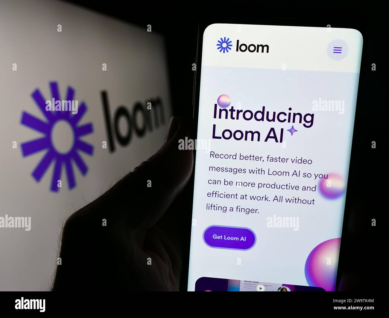 Loom ai hi-res stock photography and images - Alamy