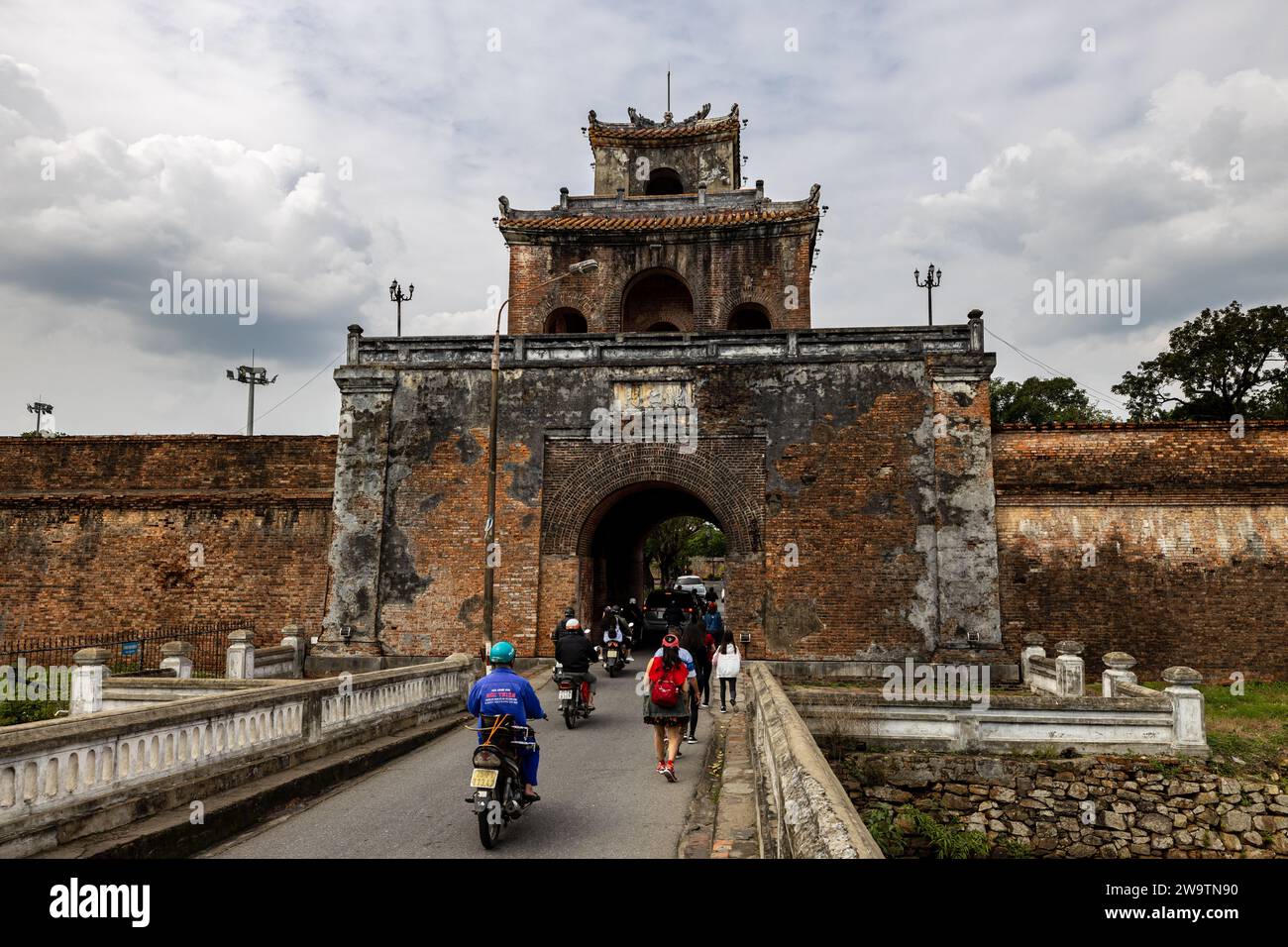 Visit hue citadel hi-res stock photography and images - Alamy