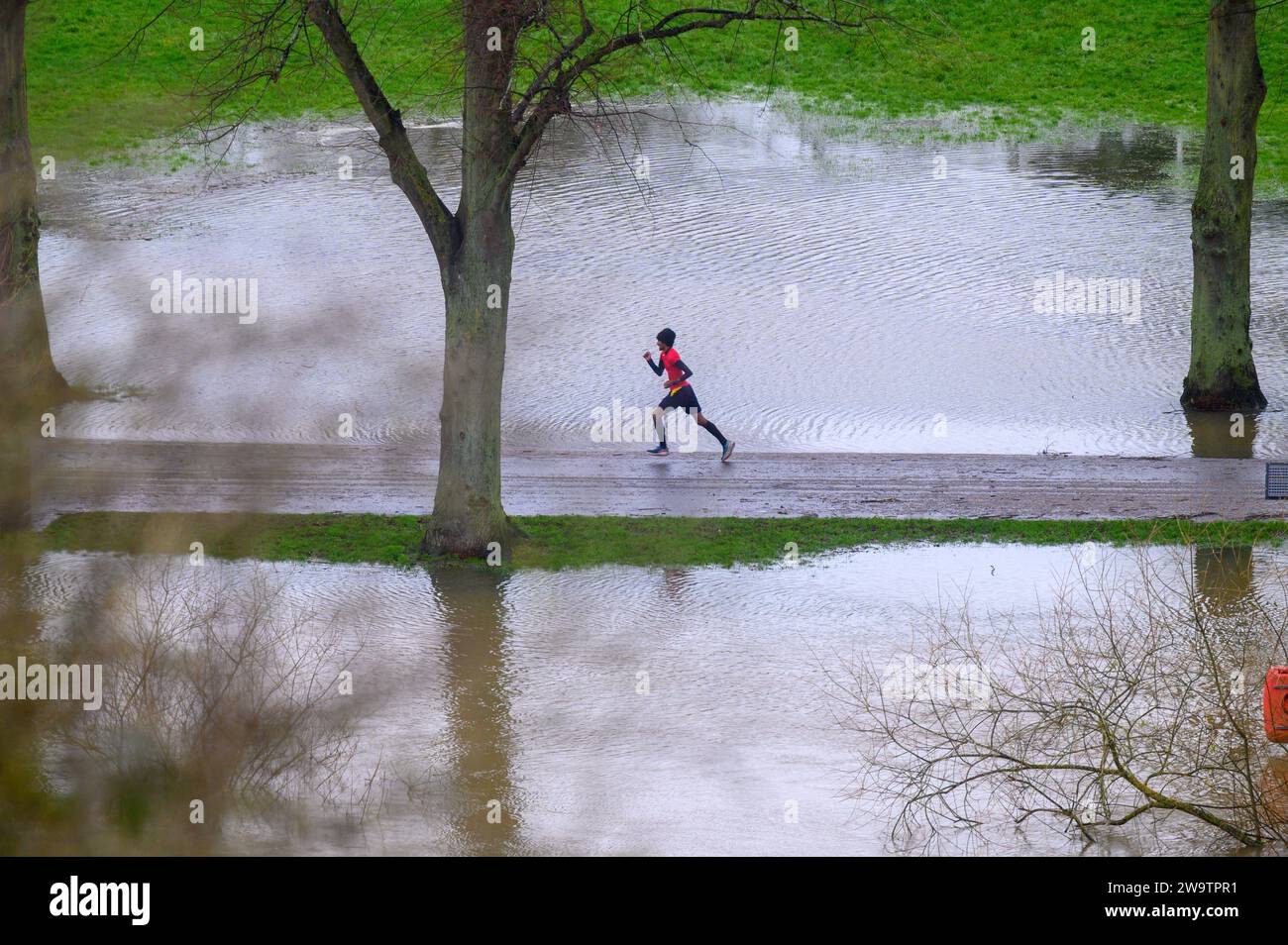 Running beside flooded field hi-res stock photography and images - Alamy