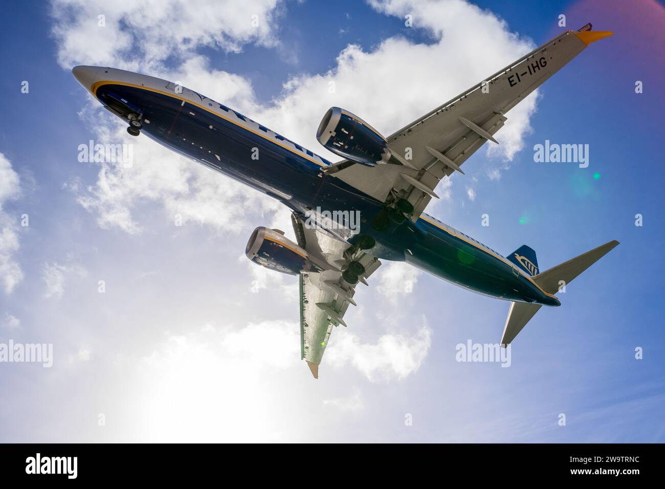 ARRECIFE, LANZAROTE - OCTOBER 28, 2023: Landing of an Boeing 737 MAX 8-200 operated by Ryanair ...