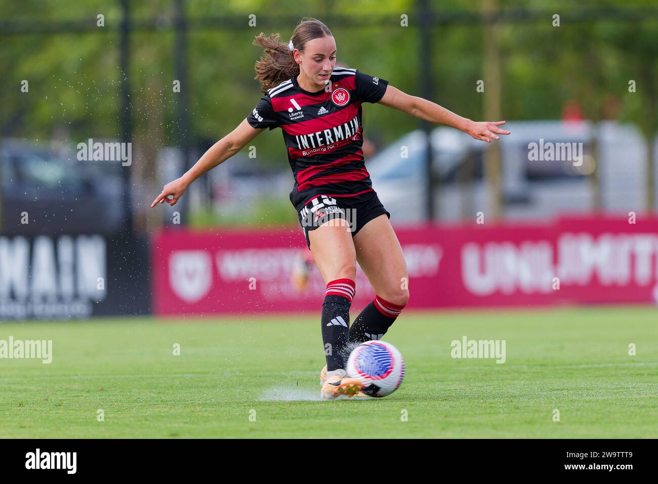 Sydney, Australia. 30th Dec, 2023. Cushla Rue of the Wanderers controls ...