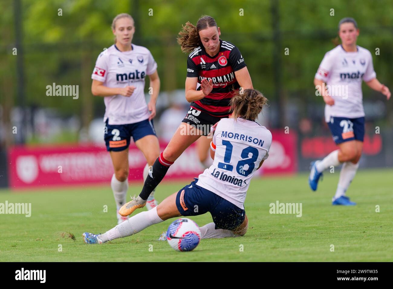 Sydney, Australia. 30th Dec, 2023. Kayla Morrison of Victory competes ...