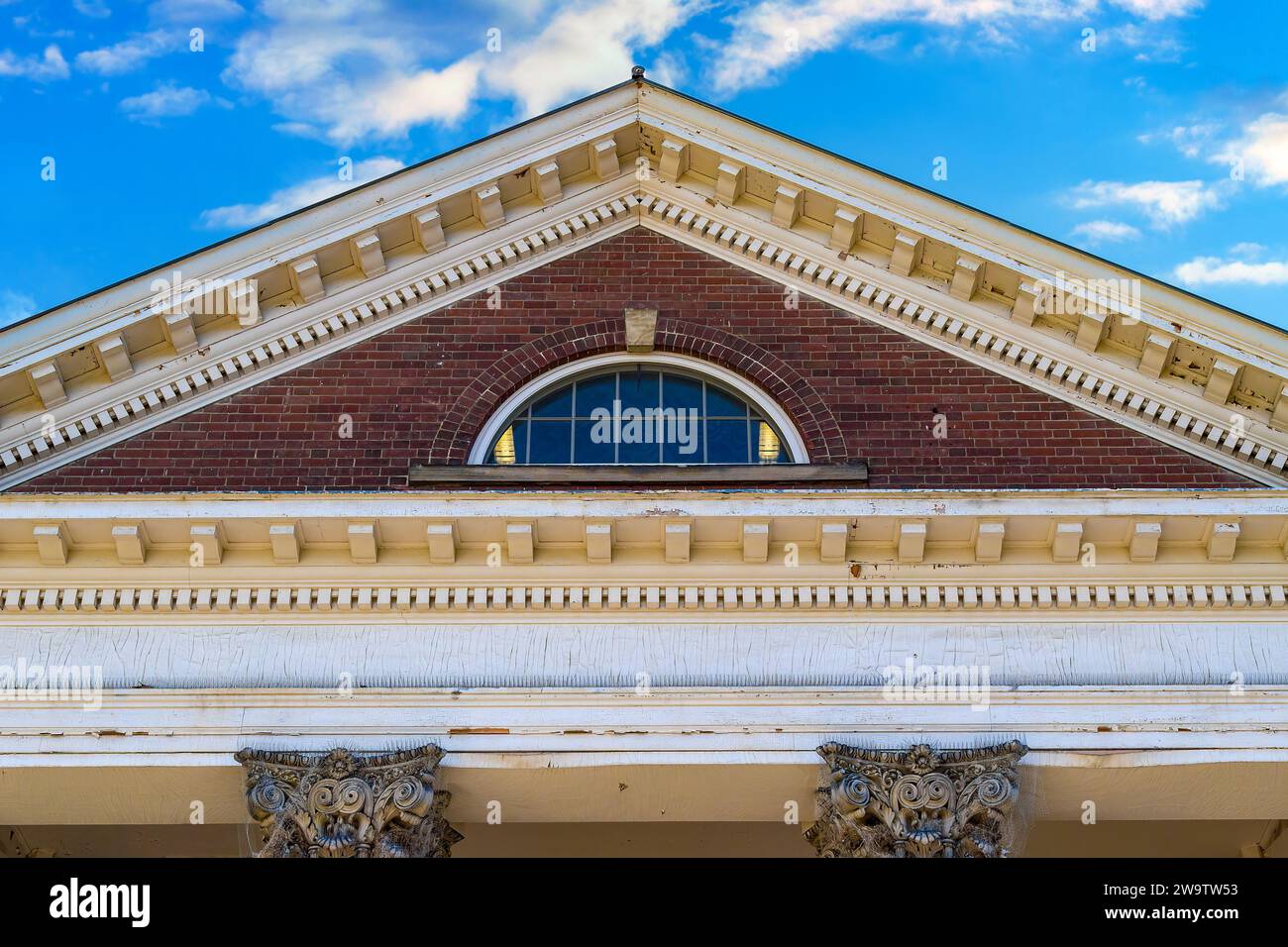 Gable Roof with pillars facade architectural design in old colonial ...