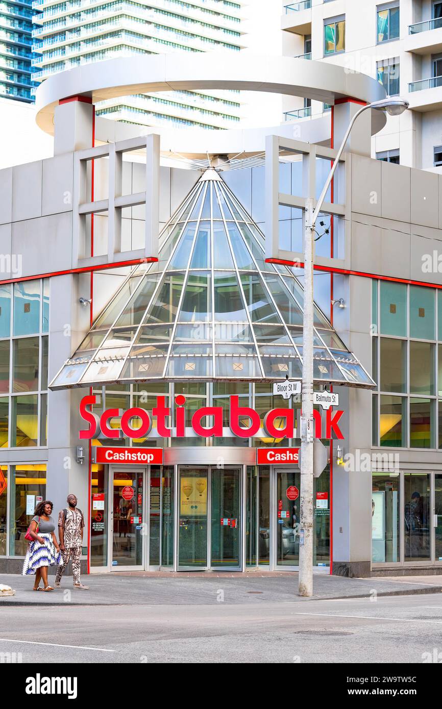 Toronto, Ontario, Canada-June 22, 2016: Scotibank modern exterior ...