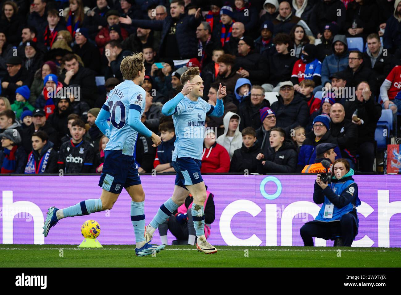 LONDON, UK - 30th Dec 2023: Keane Lewis-Potter of Brentford celebrates ...