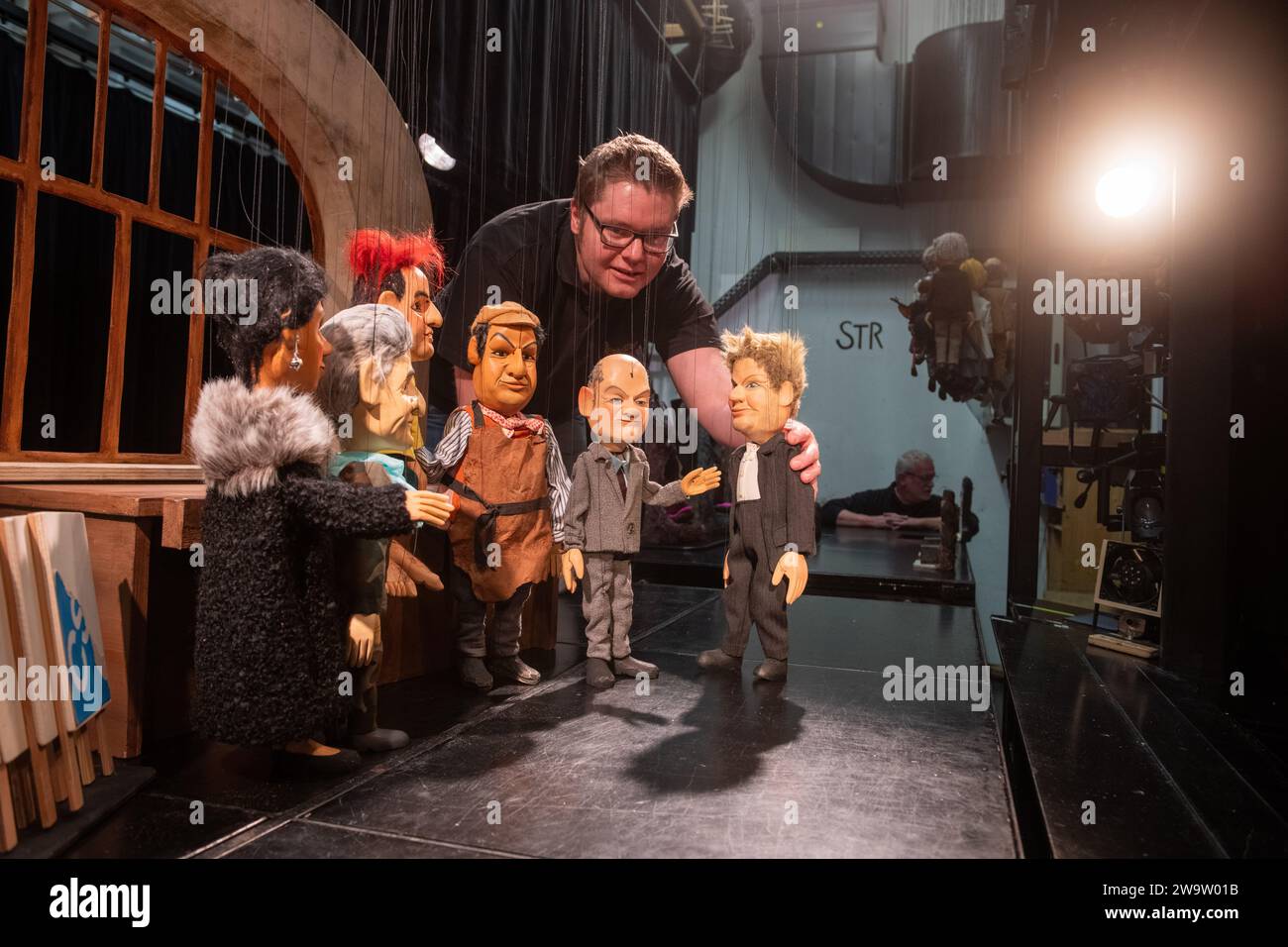 Tv puppets together hi-res stock photography and images - Alamy