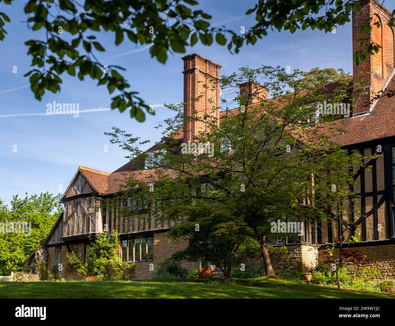 UK, England, Surrey, Compton, Watts Artists’ Village, Limnerslease ...
