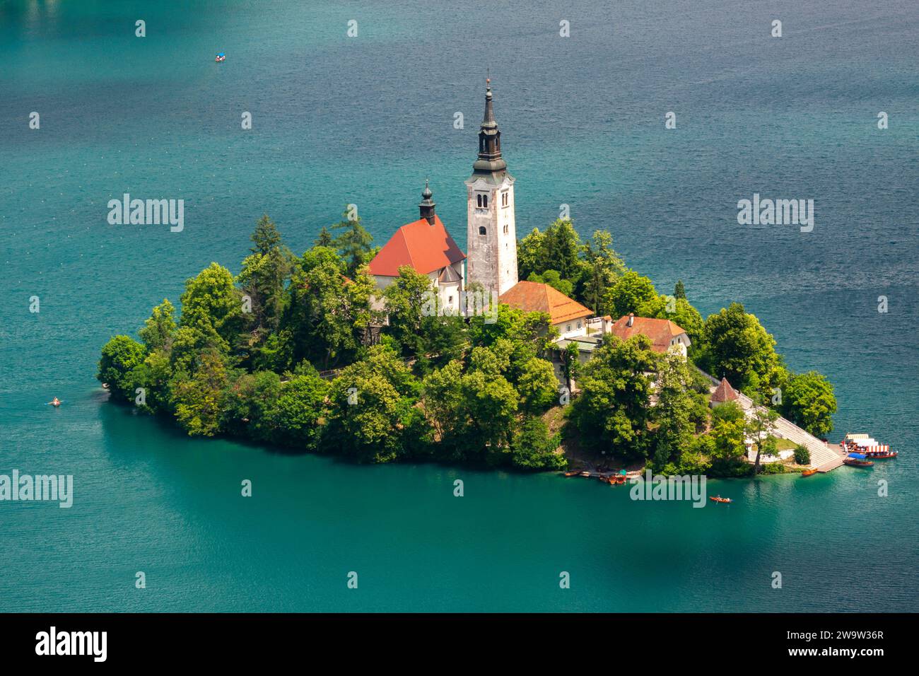 Pilgrimage Church of the Assumption of Maria and island on lake Bled in ...
