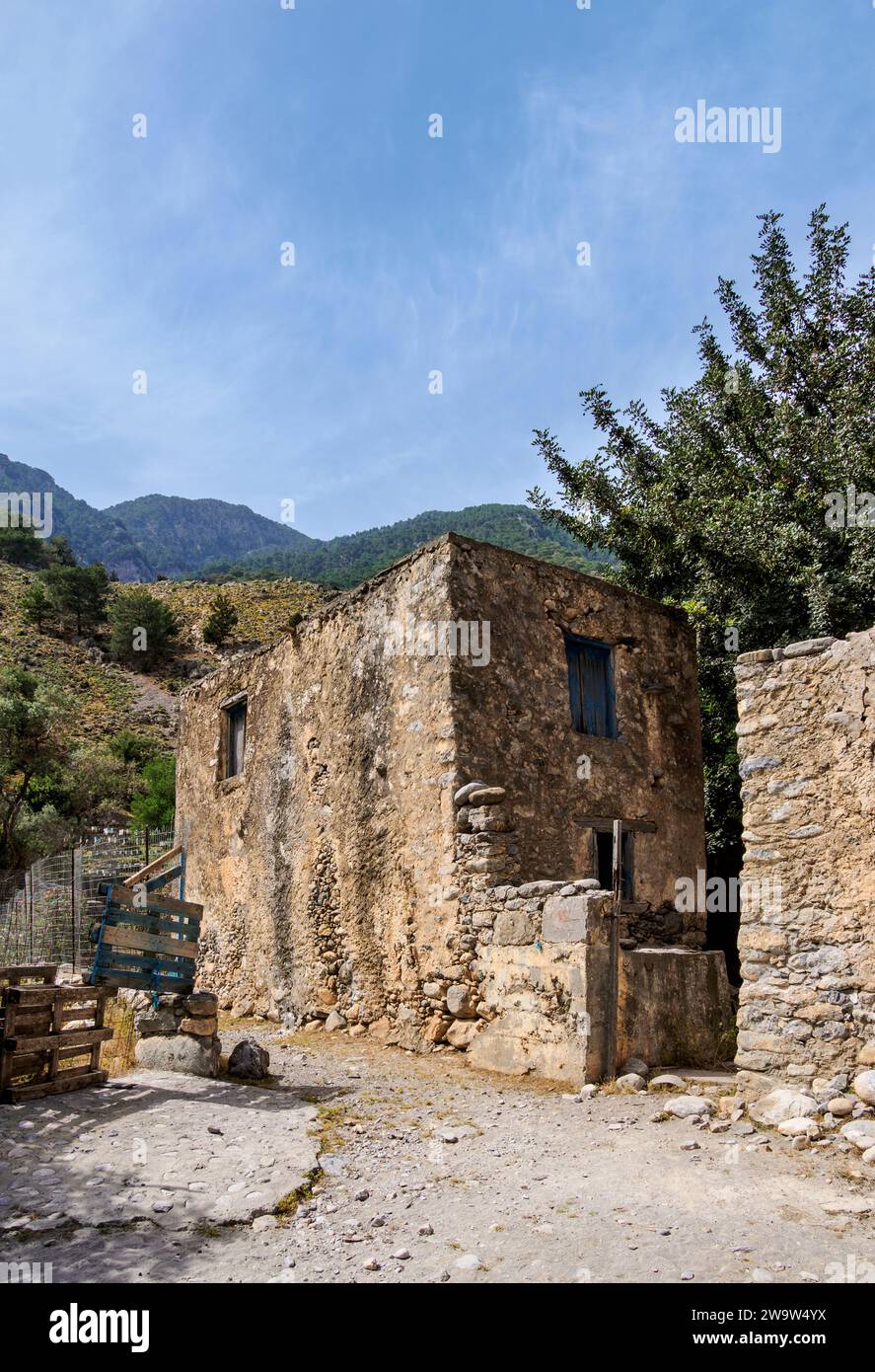 Architecture of Palea Agia Roumeli, southern way out of the Samaria ...