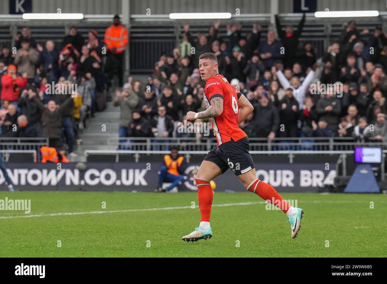 Ross barkley celebrates luton hi-res stock photography and images - Alamy