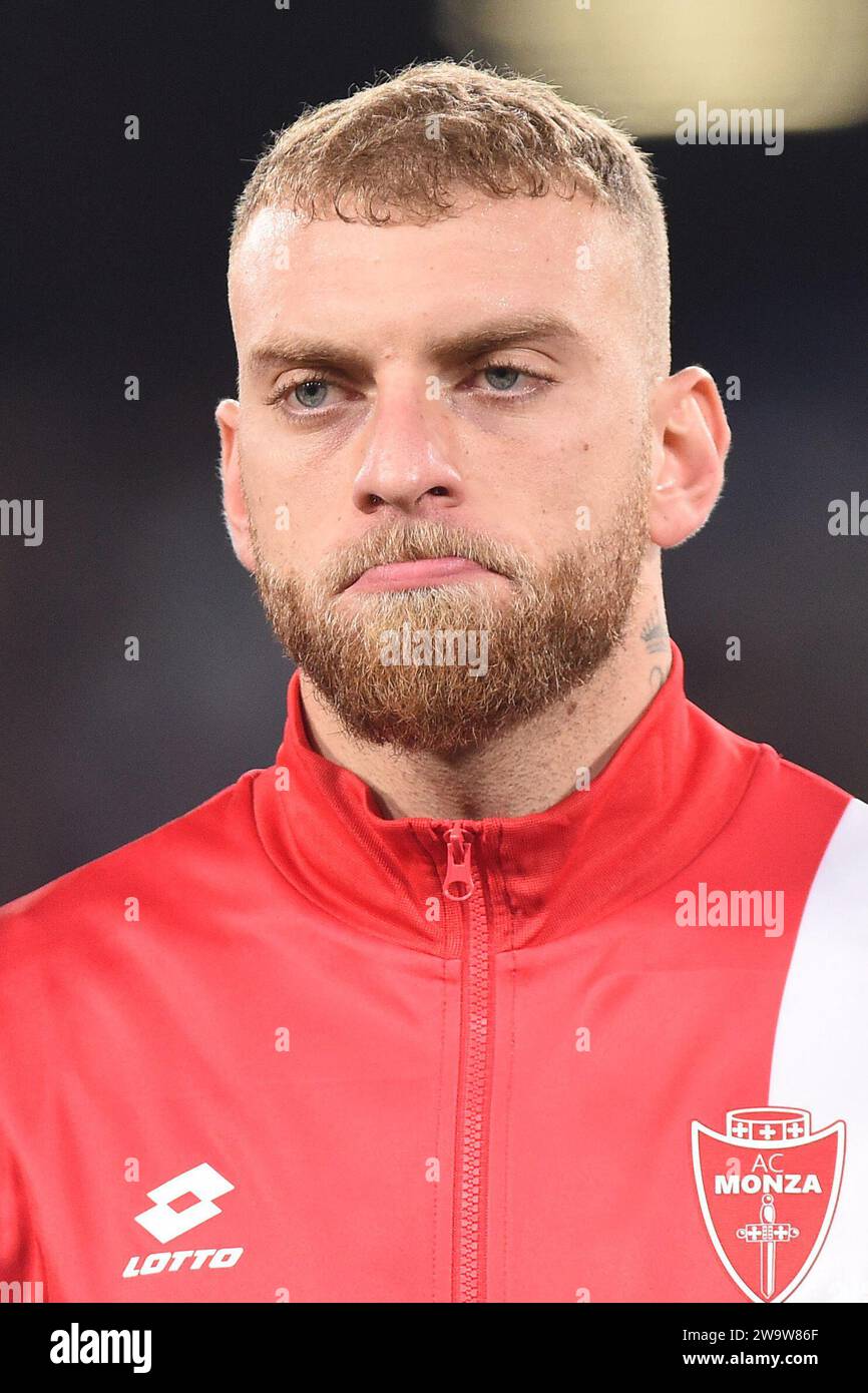 Naples, Italy. 29 Dec, 2023. Michele Di Gregorio of AC Monza during the ...