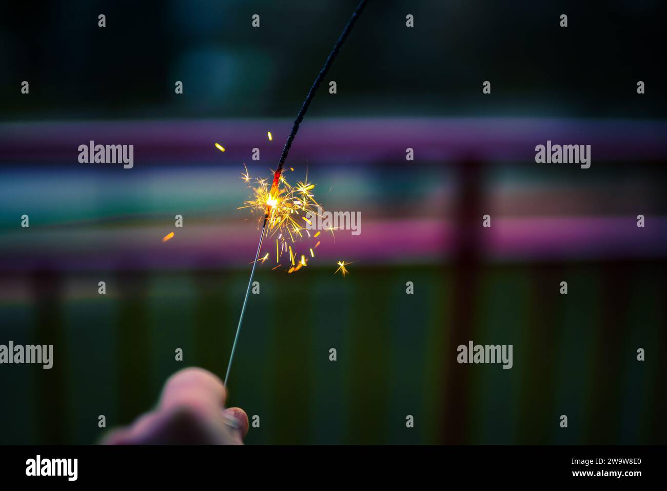 Sparks of sparklers hi-res stock photography and images - Alamy