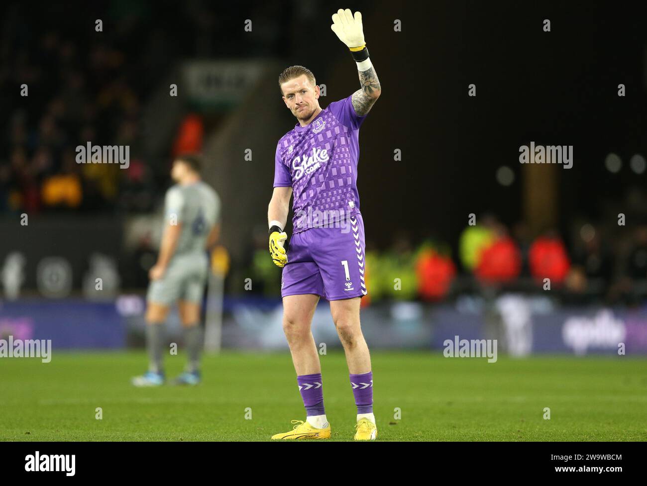 Everton goalkeeper Jordan Pickford salutes the fans following the ...
