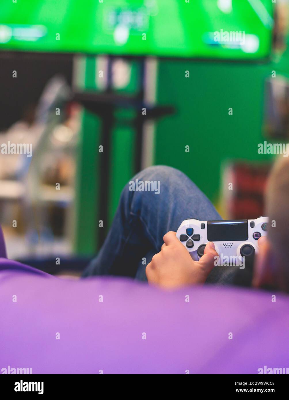 Process of playing video games, video game console with wireless ...