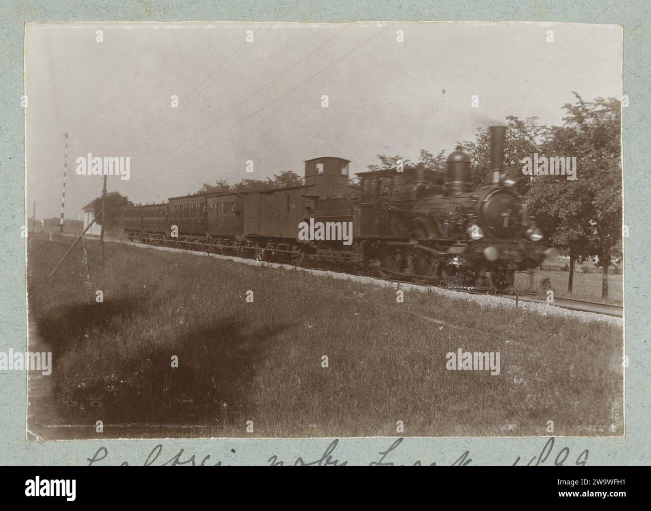 Steam train, 1899 photograph Photo from album "Photographies ...