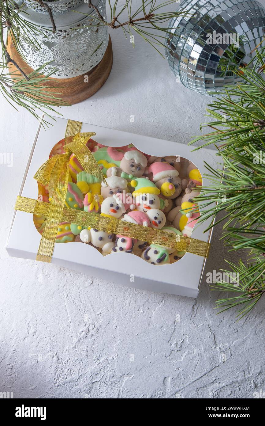 Christmas marshmallows. Winter candy in gift box. Sweet food in ...