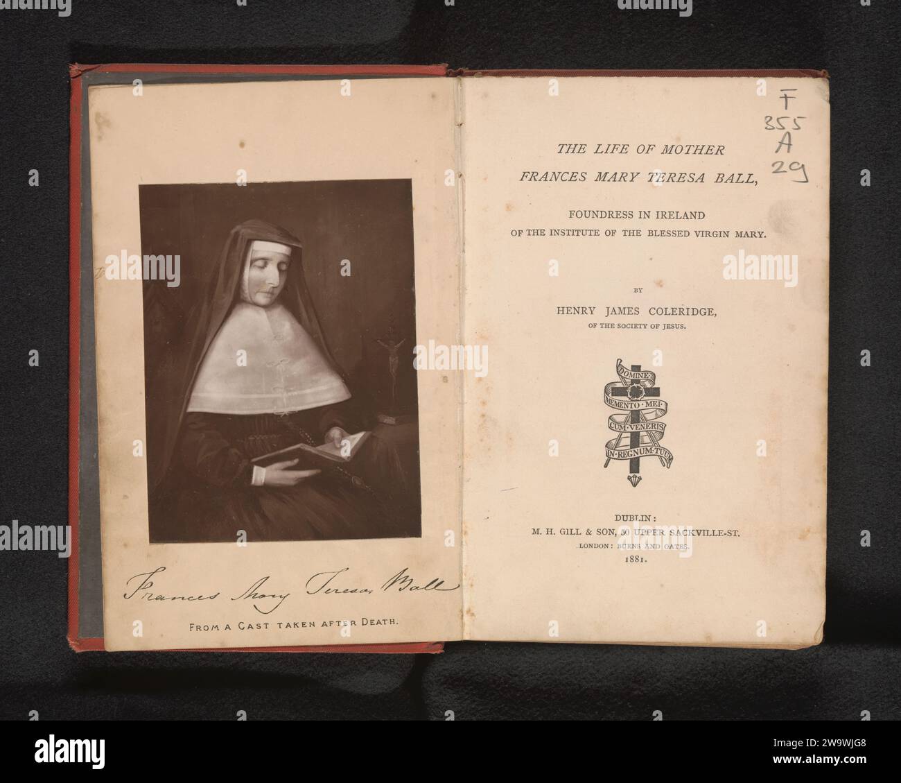 Mother mary teresa ball hi-res stock photography and images - Alamy