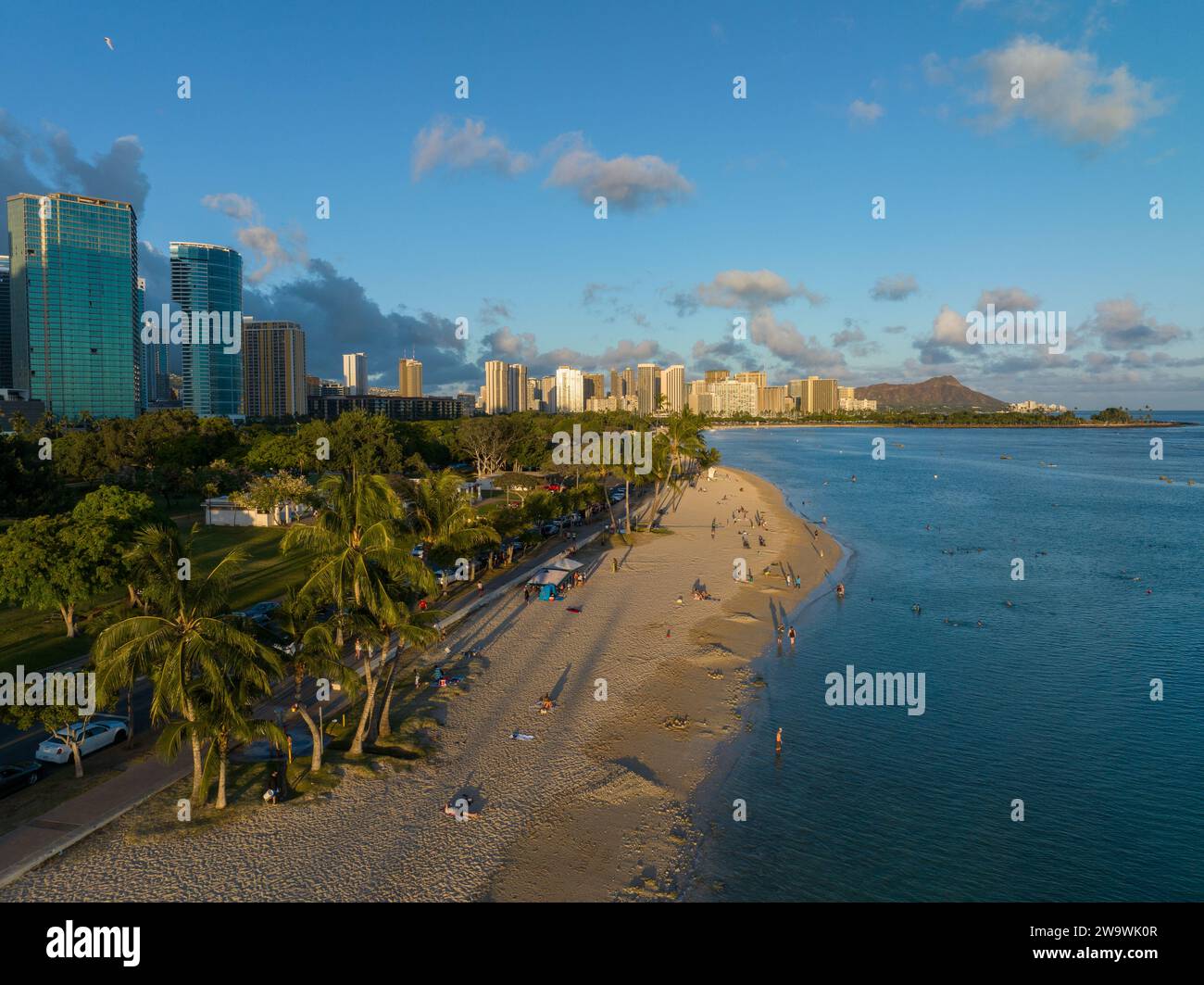 Aerial ala moana beach park hi-res stock photography and images - Alamy
