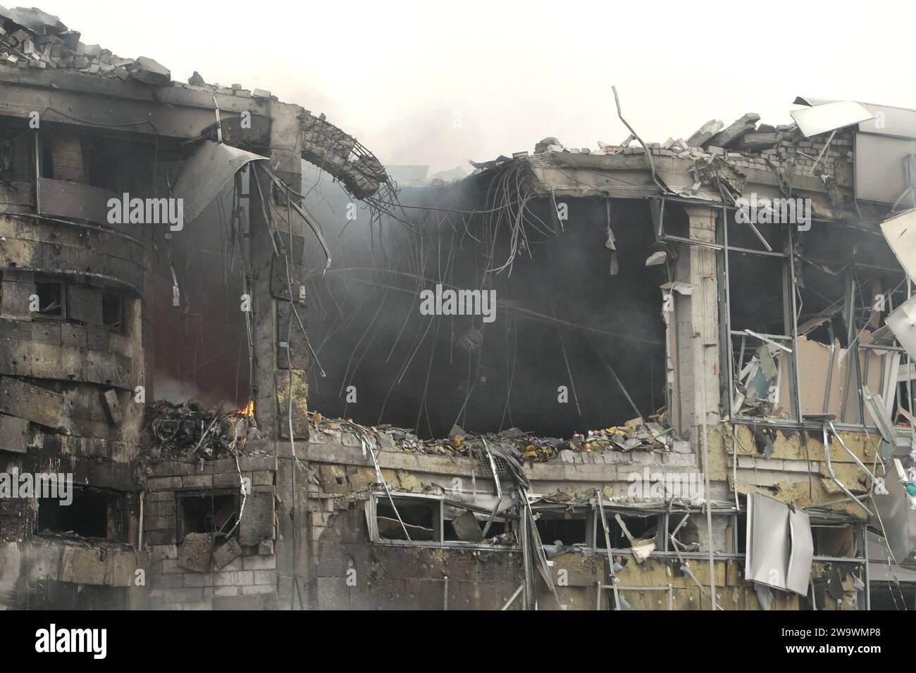 Non Exclusive: DNIPRO, UKRAINE - DECEMBER 29, 2023 - A shopping mall ...