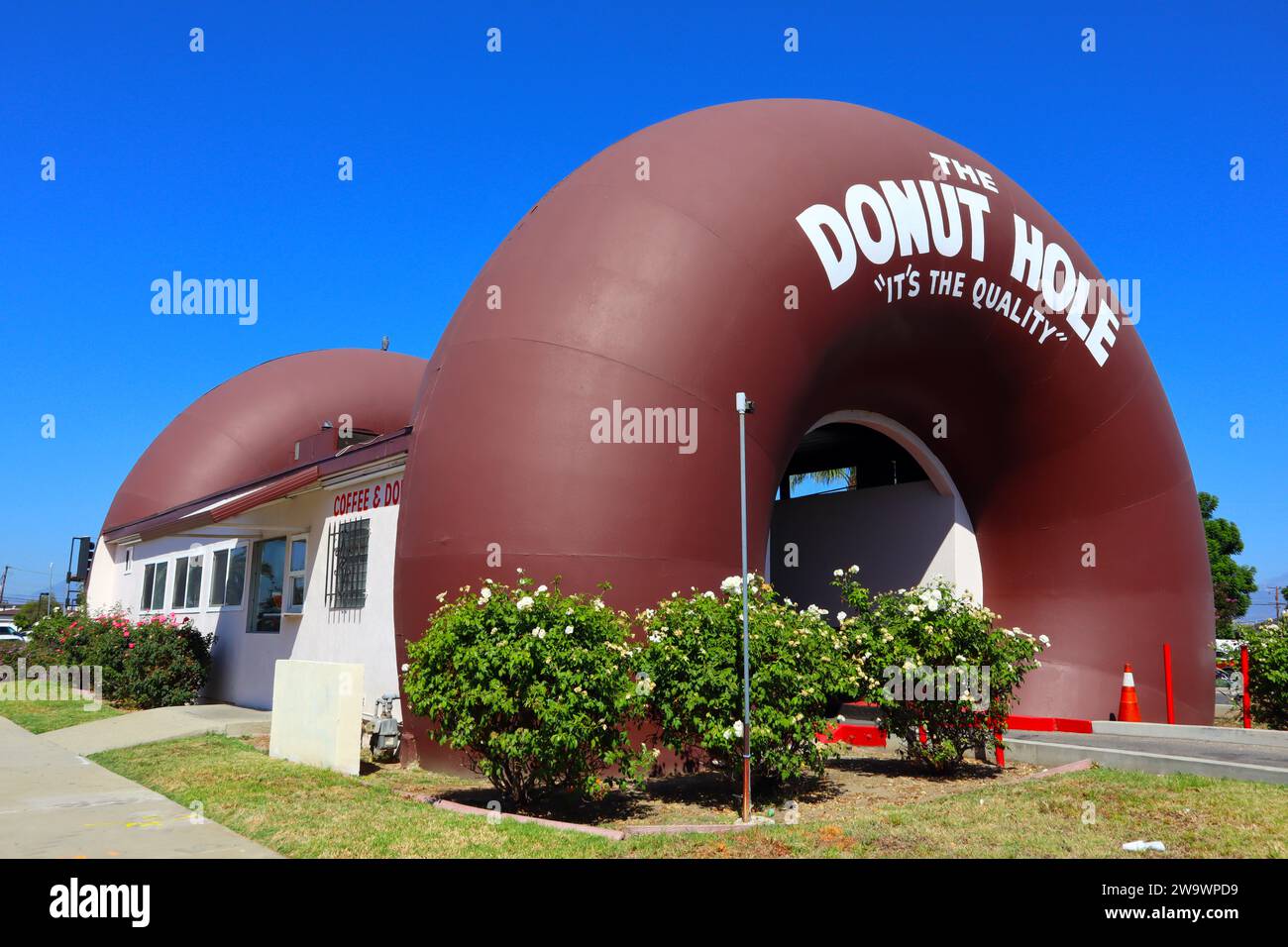 La Puente (Los Angeles), California: THE DONUT HOLE, Two giant Donuts ...