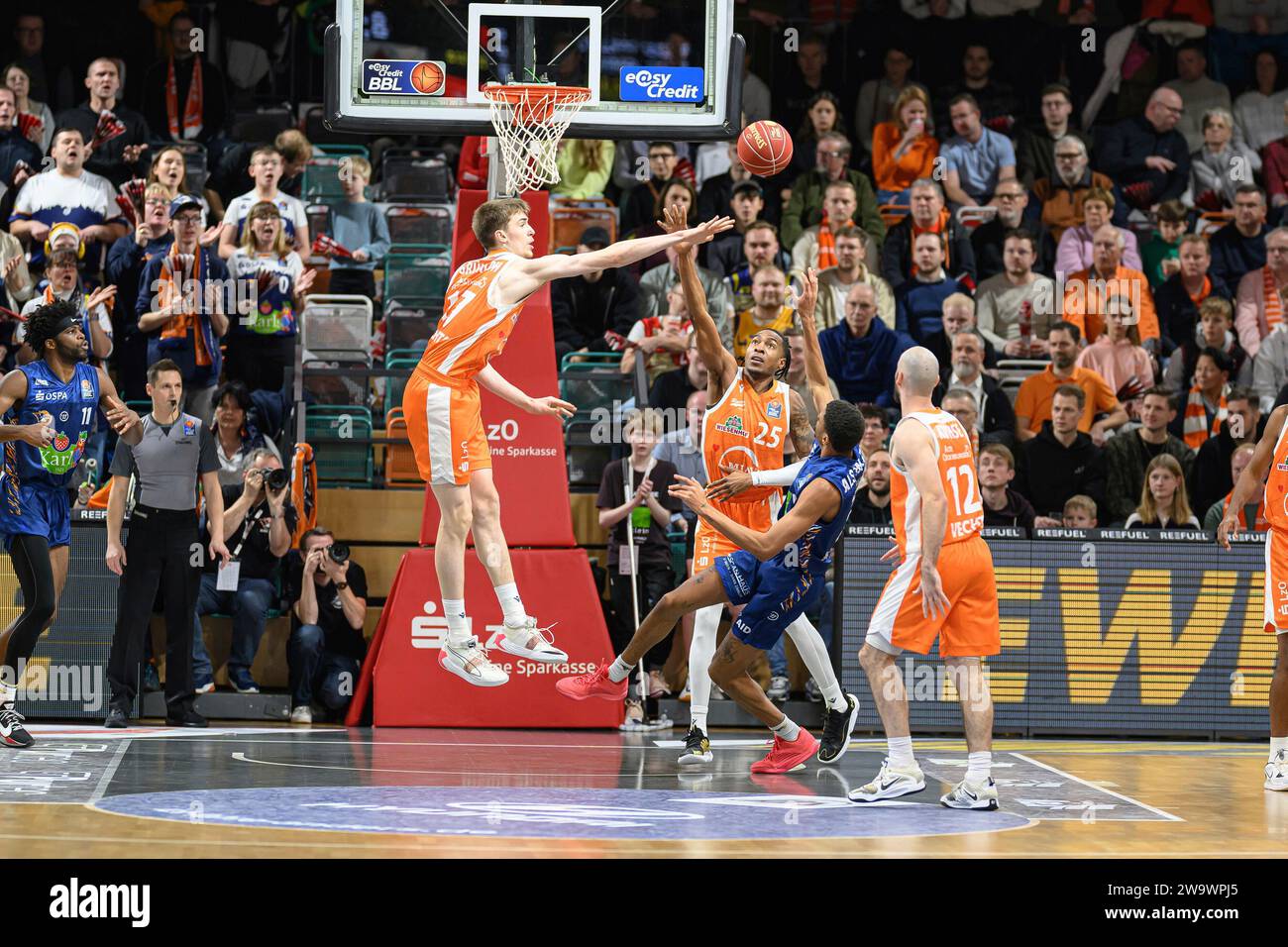 30.12.2023, RASTA Dome, Vechta, GER, BARMER 1. BBL; Rasta Vechta vs ...