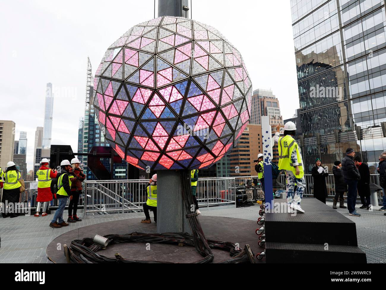 New York, United States. 30th Dec, 2023. The iconic Times Square New ...