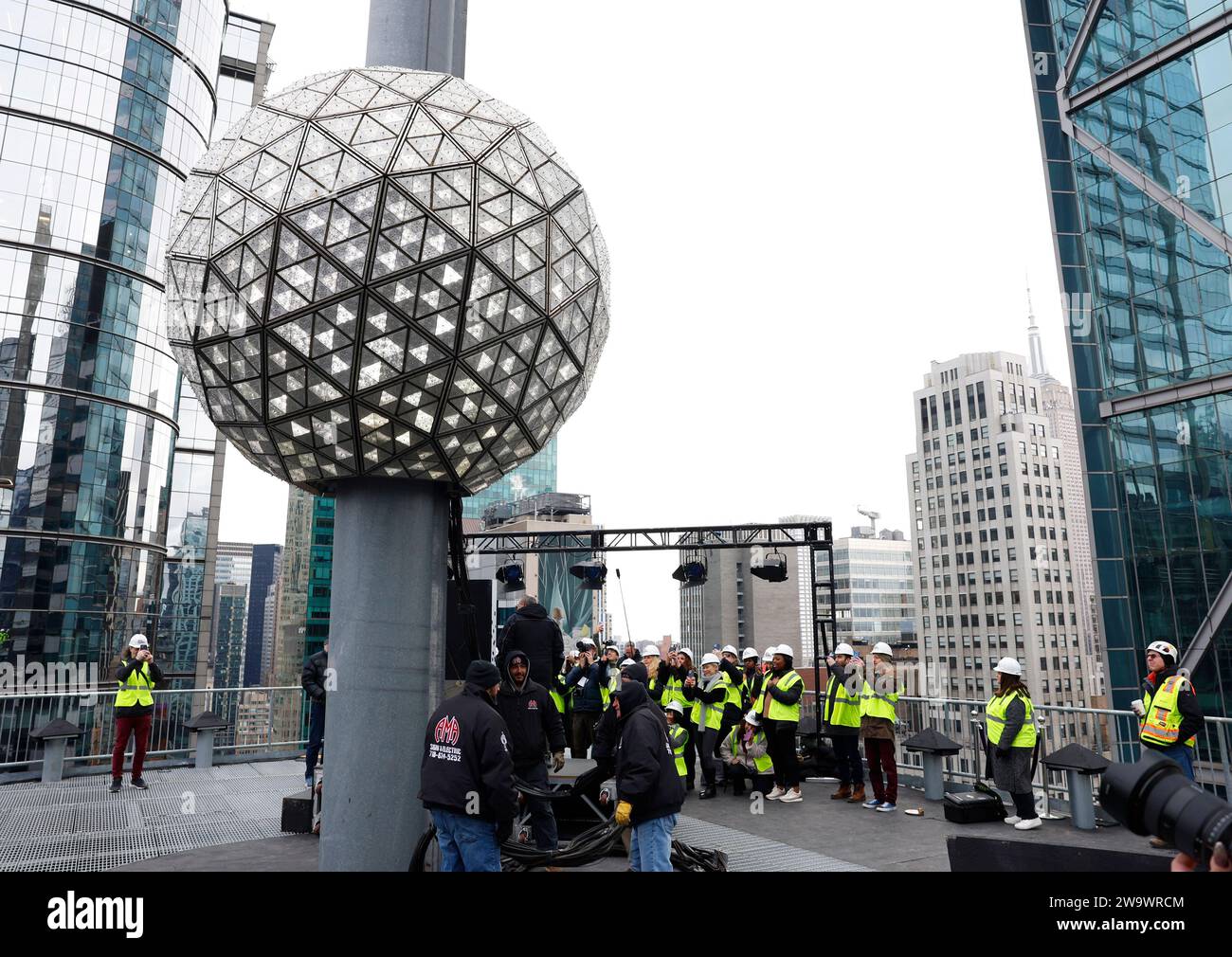 New York, United States. 30th Dec, 2023. The iconic Times Square New ...