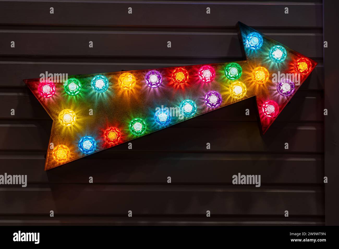 Illuminated sign arrow hi-res stock photography and images - Alamy