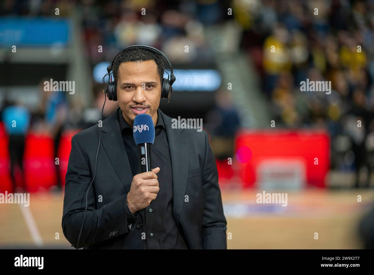 Ludwigsburg, Deutschland. 30th Dec, 2023. David McCray (MHP Riesen ...
