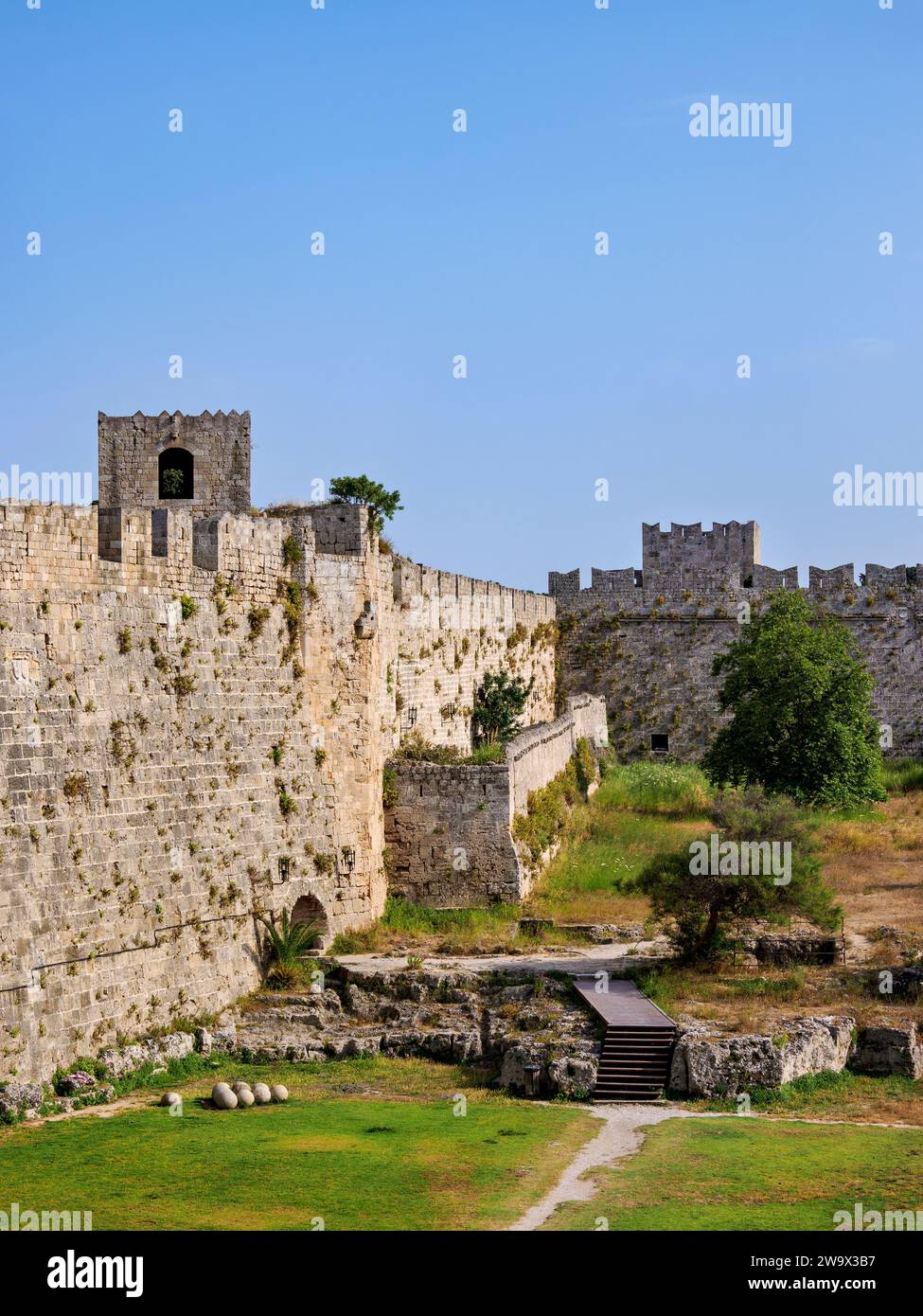 Defensive Wall of the Medieval Old Town, Rhodes City, Rhodes Island ...