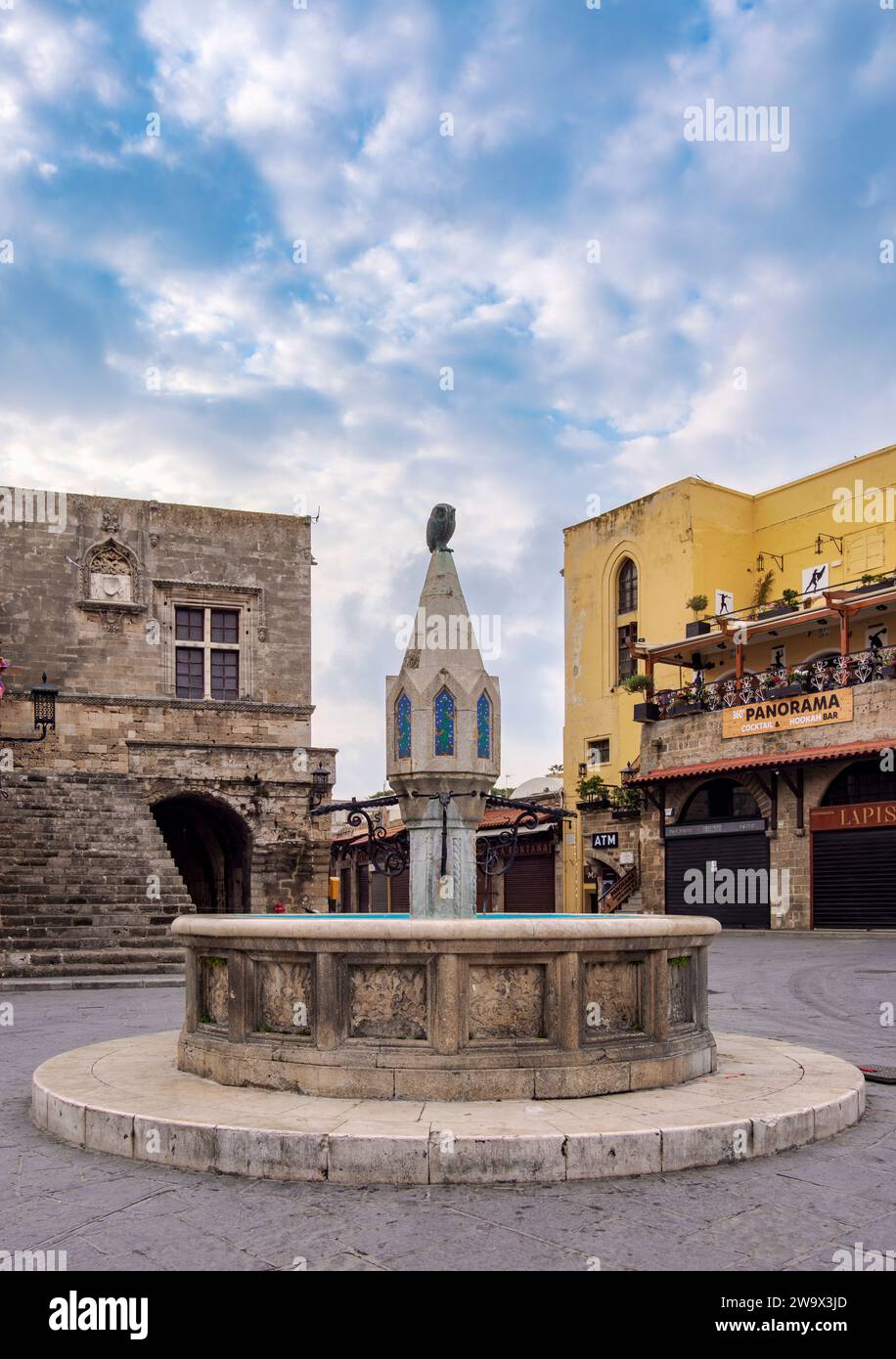 Fountain at the Hippocrates Square, Medieval Old Town, Rhodes City ...