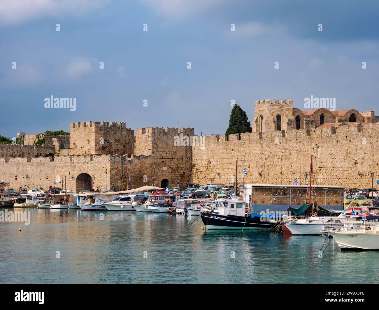 Kolona Harbour, Medieval Old Town, Rhodes City, Rhodes Island ...
