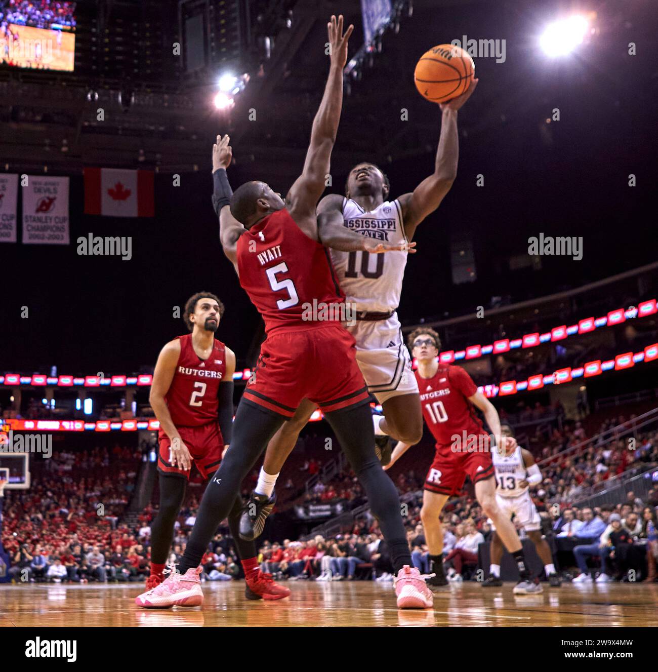 Big 5 classic in basketball hi-res stock photography and images - Alamy