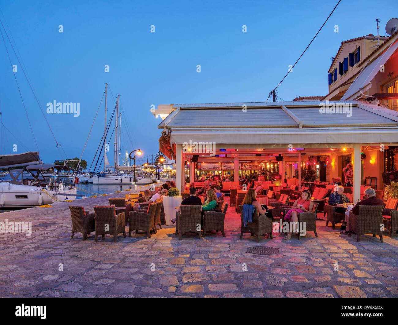 Samos cafe hi-res stock photography and images - Alamy