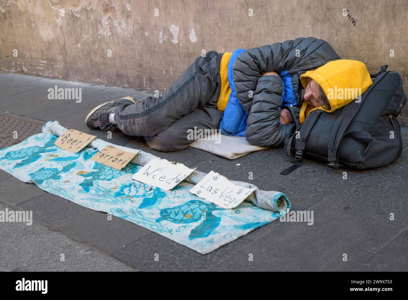 Absolute poverty hi-res stock photography and images - Alamy