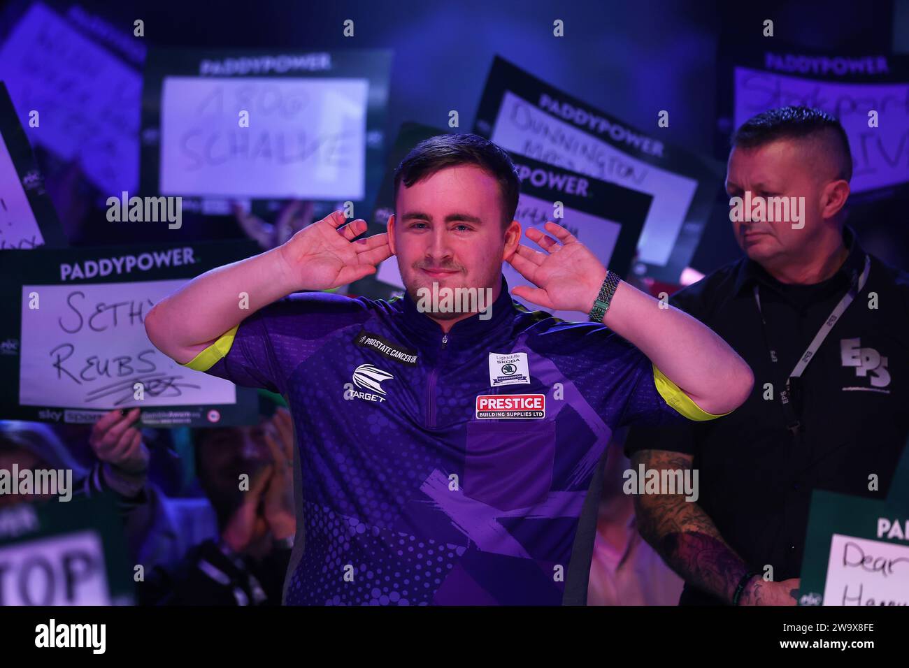 Alexandra Palace, London, UK. 30th Dec, 2023. 2023/24 PDC Paddy Power ...