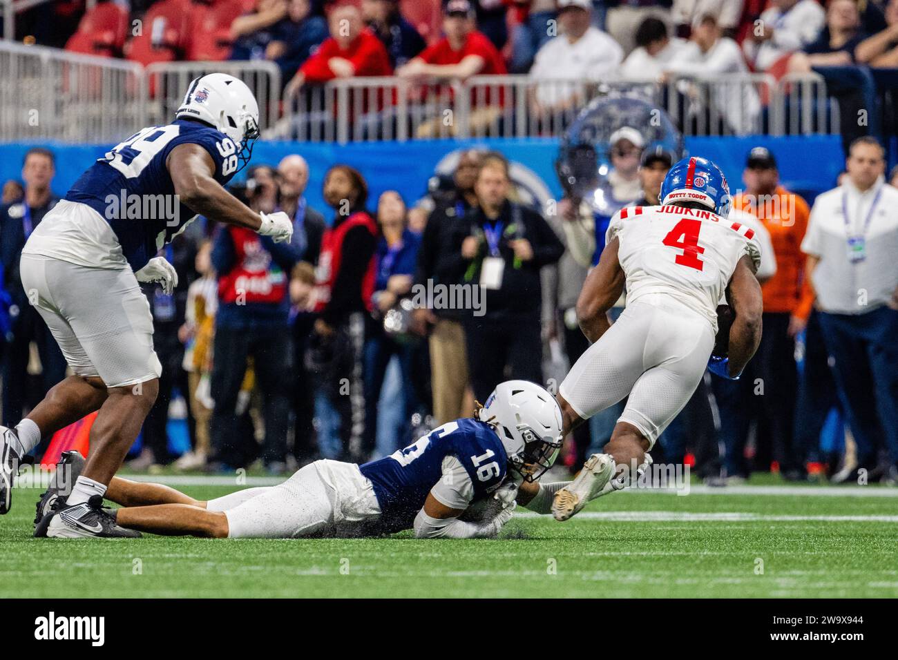 Atlanta, GA, USA. 30th Dec, 2023. Penn State cornerback Elliot ...
