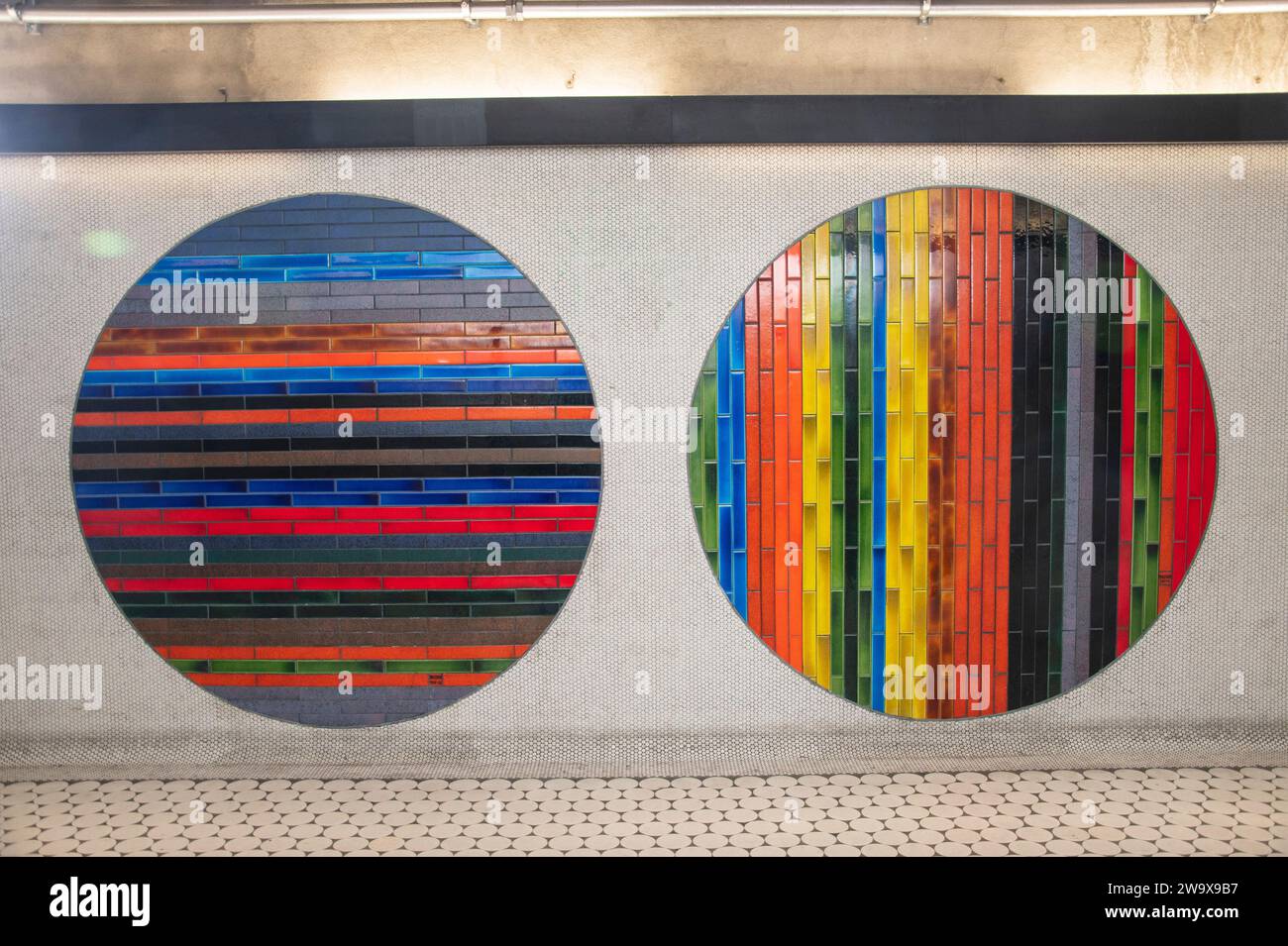 Circles 1966 at Peel Metro Station in Montreal, Quebec, Canada Stock ...