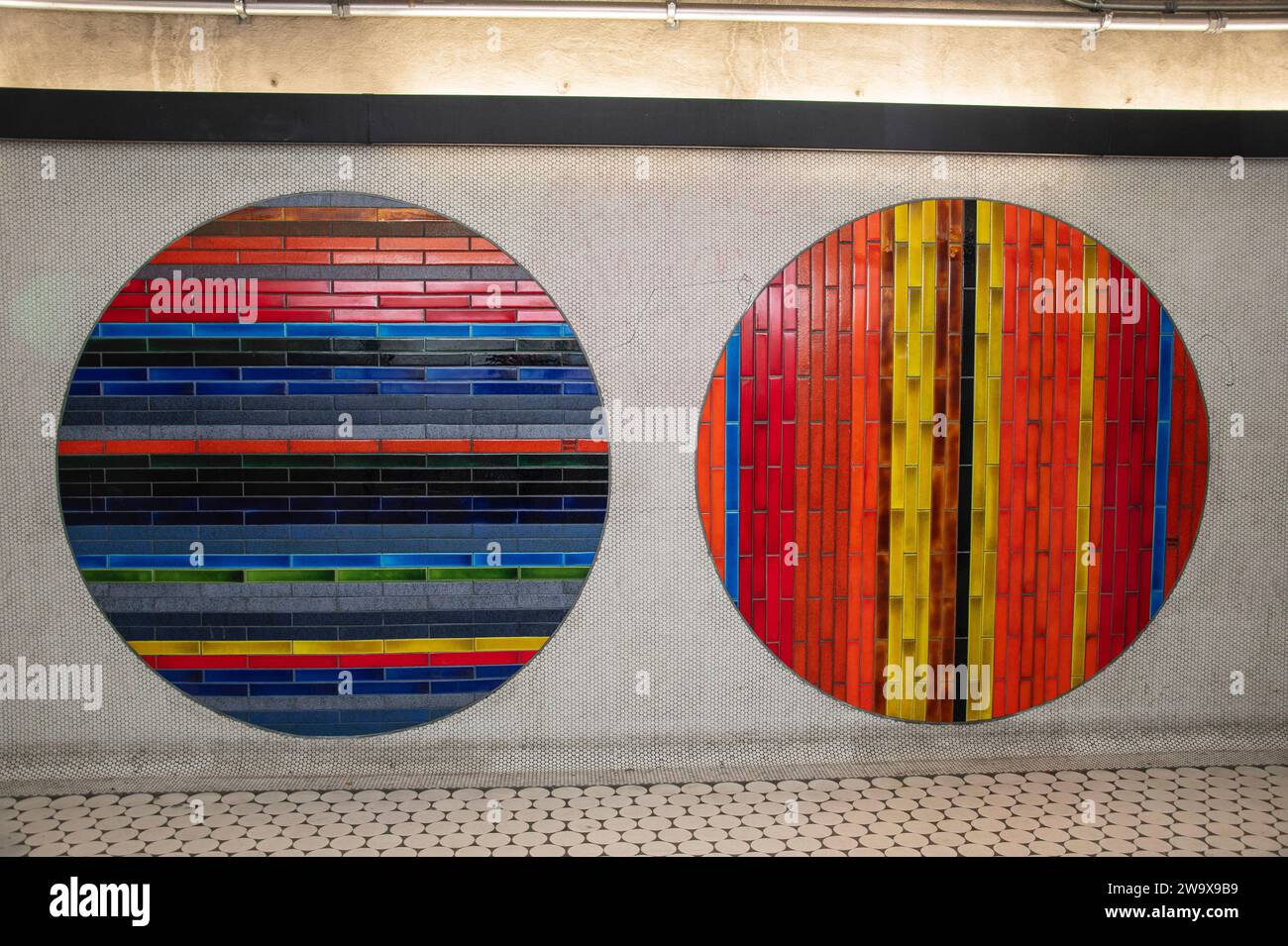 Circles 1966 at Peel Metro Station in Montreal, Quebec, Canada Stock ...
