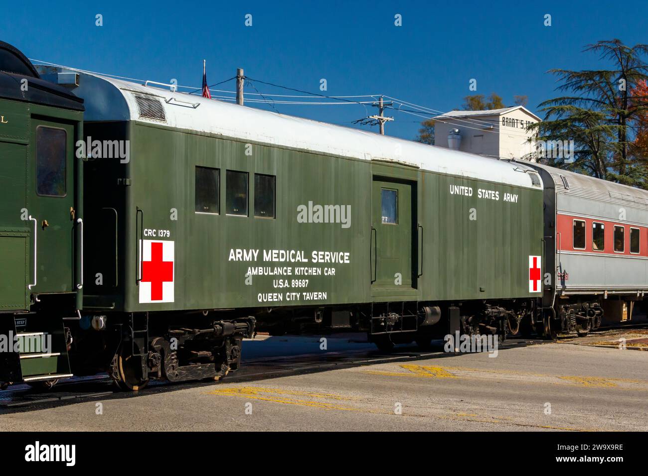 Ambulance kitchen car hi-res stock photography and images - Alamy