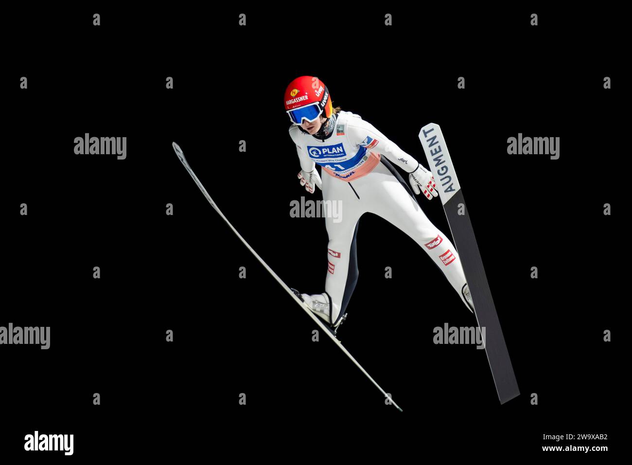 Julia Muehlbacher (Oesterreich), GER, Auftaktspringen Two Nights Tour ...