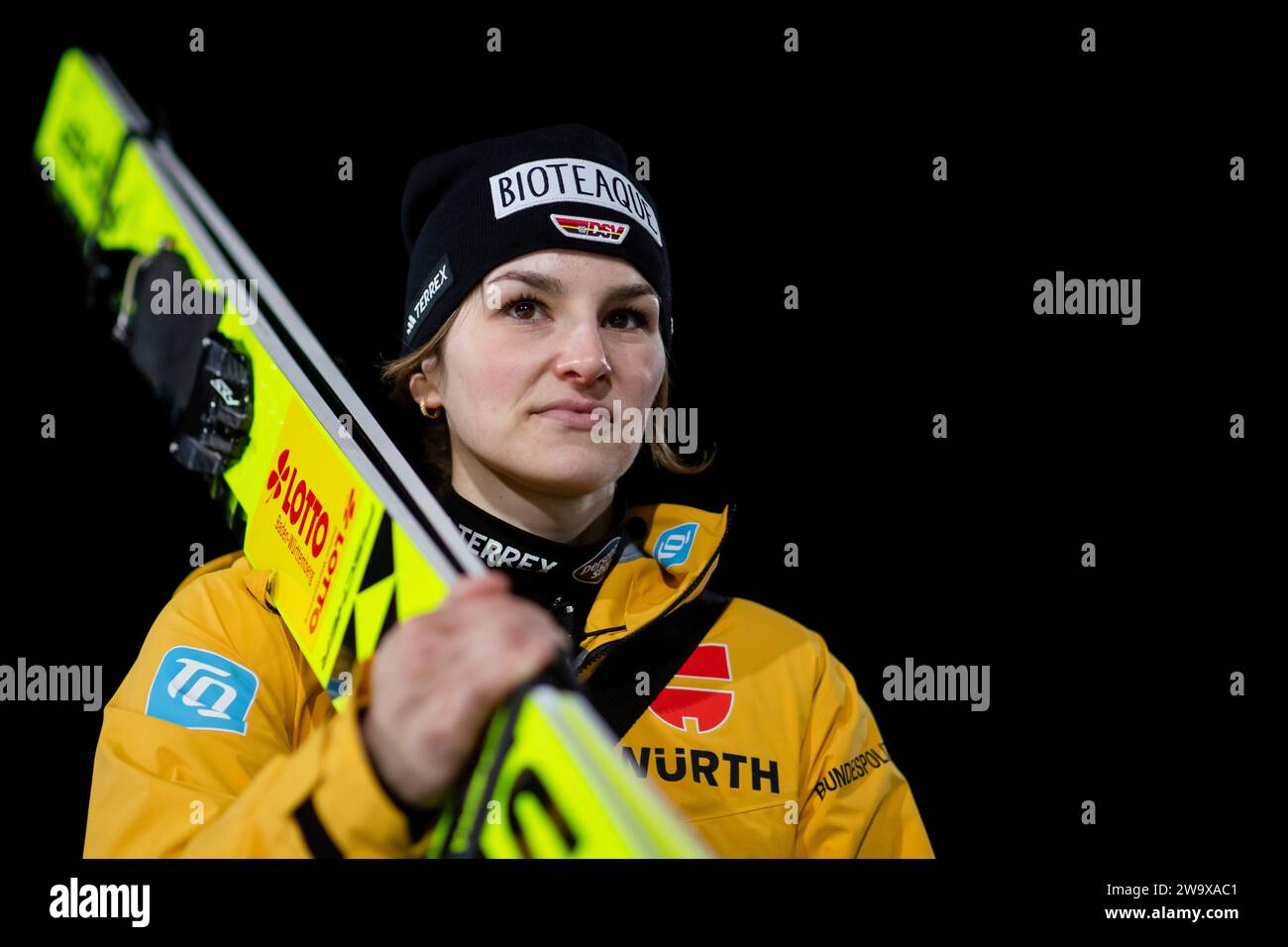 Anna Rupprecht (Deutschland) nach dem Springen, GER, Auftaktspringen ...