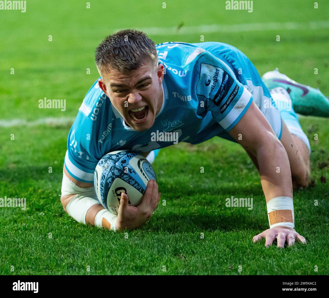 Sale Sharks Joe Carpenter scores there first try during the Northampton ...