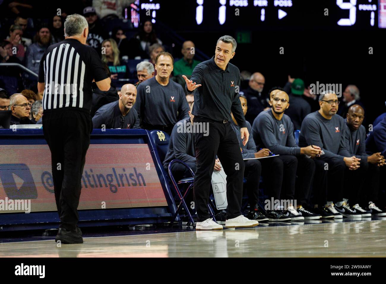 South Bend, Indiana, USA. 30th Dec, 2023. Virginia head coach Tony ...
