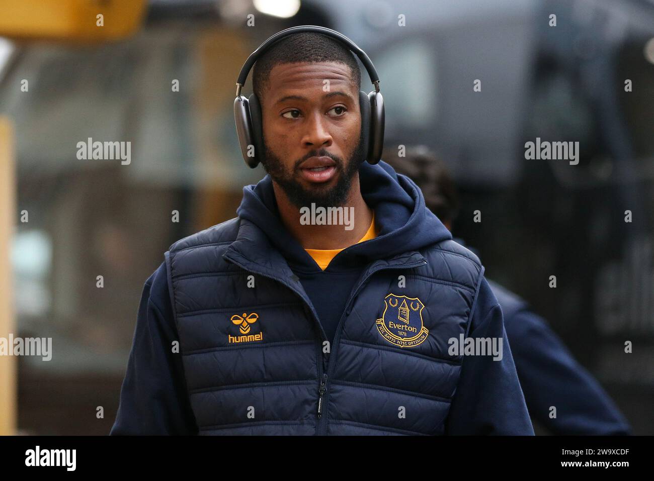 Wolverhampton, UK. 30th Dec, 2023. Beto of Everton arrives at the ...