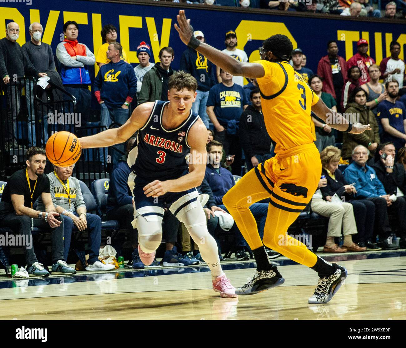 Haas Pavilion Berkeley Calif, USA. 29th Dec, 2023. CA U.S.A. Arizona ...