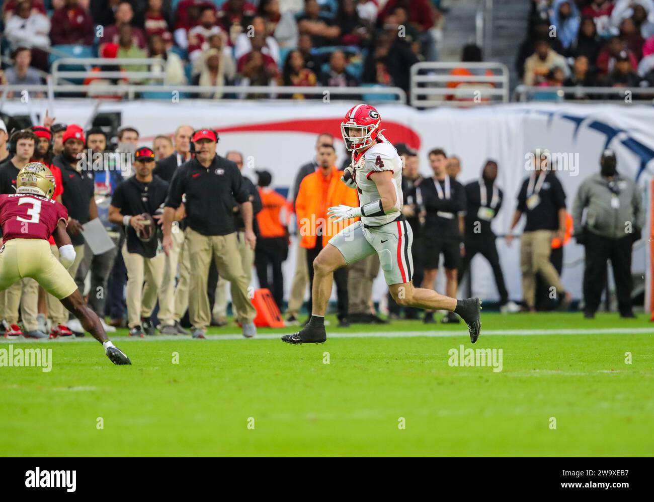 December 30, 2023:.Georgia Bulldogs tight end Oscar Delp (4) runs after ...