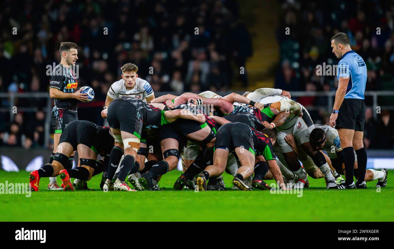 LONDON, UNITED KINGDOM. 30th, Dec 2023. Steve Varney of Gloucester ...